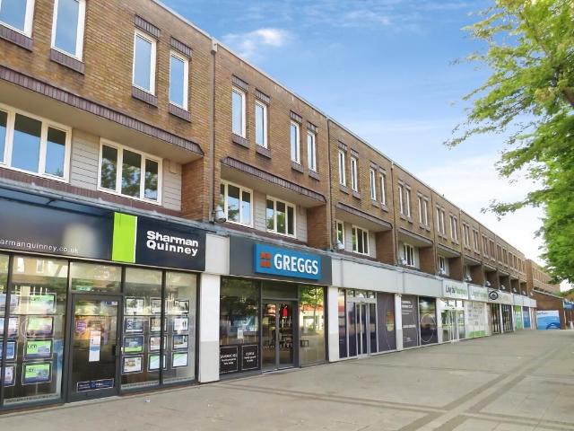 Bushfield Court, Peterborough PE2, 2 bed flat to rent, £880 pcm | PrimeLocation