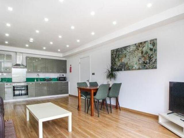 Bushmead Avenue, Bedford, 2 Bedroom Flat