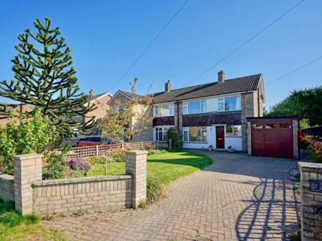 Bushmead Road, Eaton Socon, 3 Bedroom Semi detached
