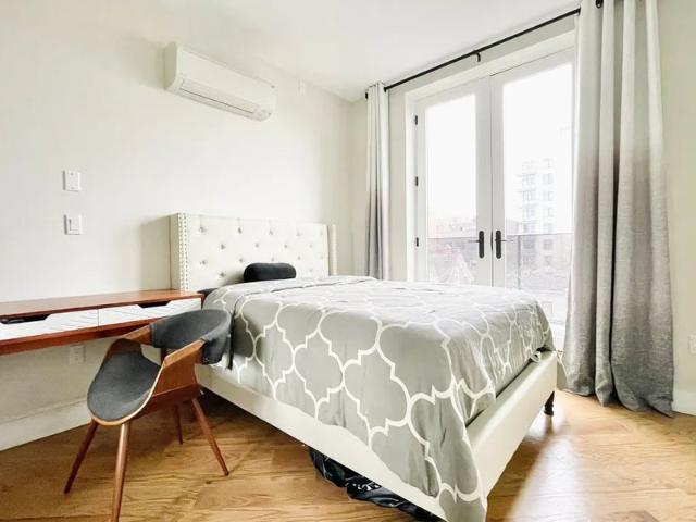Bushwick Room with HDTV by Irving Square Park