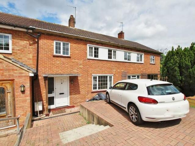 Bushy Hill Drive, Guildford GU1 3 bed terraced house to rent £1,900 pcm £438 pw