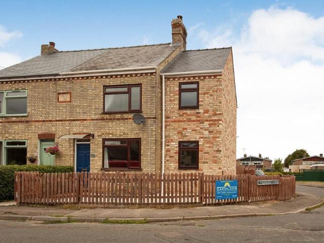 Butt Lane, CAMBRIDGE, CB24 4 bed property to rent £2,350 pcm £542 pw