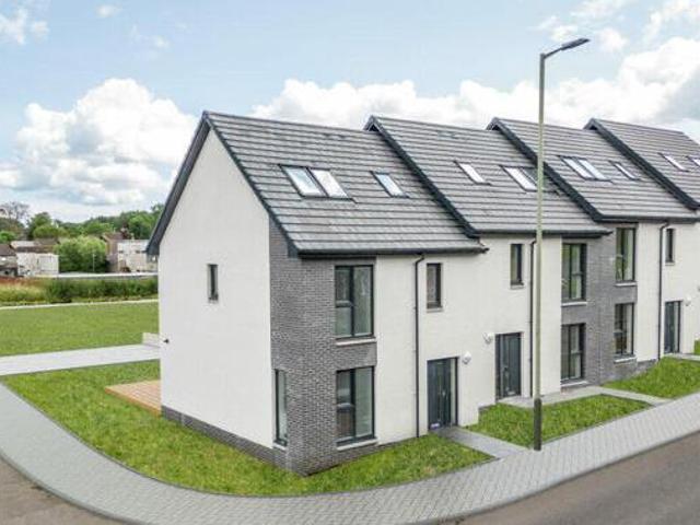 Buttars Loan Development, Dundee, 4 Bedroom End