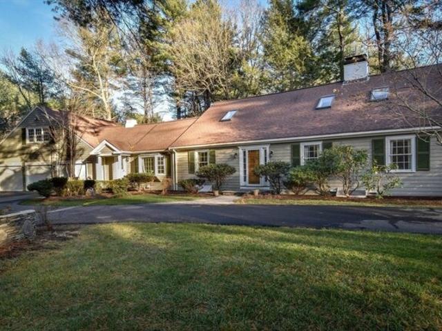 Buttercup Ln, Dover, Home For Sale