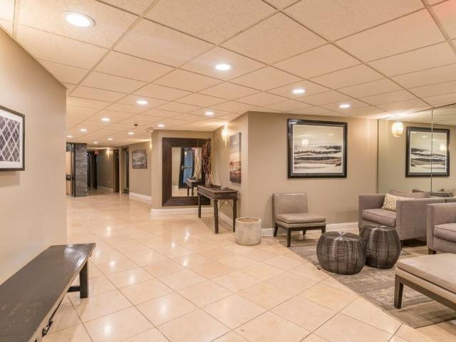 Butterfield Towers Apartments 2 Bedroom Apartment for Rent at 260 E Butterfield Rd, Elmhurst, IL 60126