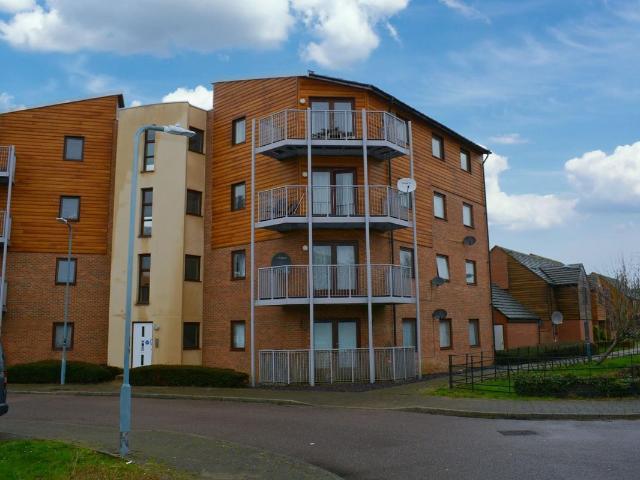 Butterley Gate, Broughton, Milton Keynes MK10, 2 bed flat to rent, £1,200 pcm | PrimeLocation