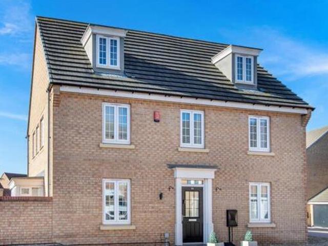 Buttermere Crescent, Lakeside, 5 Bedroom Detached