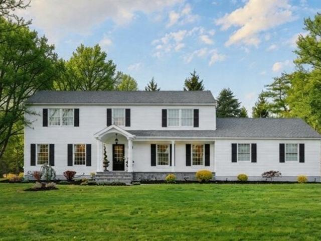 Buttonwood Ct, Montgomery Twp, Home For Sale