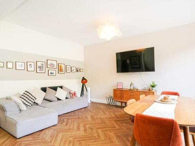 Button Hill, Sheffield, 4 Bedroom Semi detached
