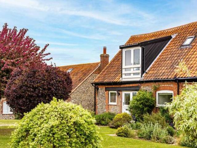 Buttlands Close, Binham, 2 Bedroom Cottage
