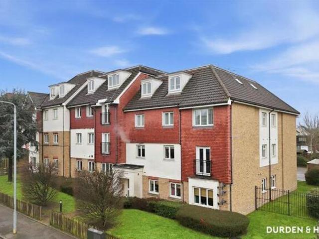 Butts Green Road, Hornchurch, 1 Bedroom Apartment