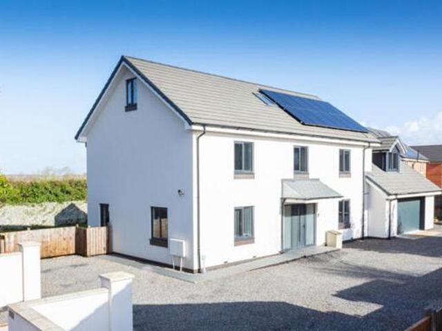 Butts Lane, Preston, 6 Bedroom Detached