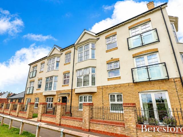 Butcher Row CM8, 1 bed flat to rent, £1,150 pcm | PrimeLocation