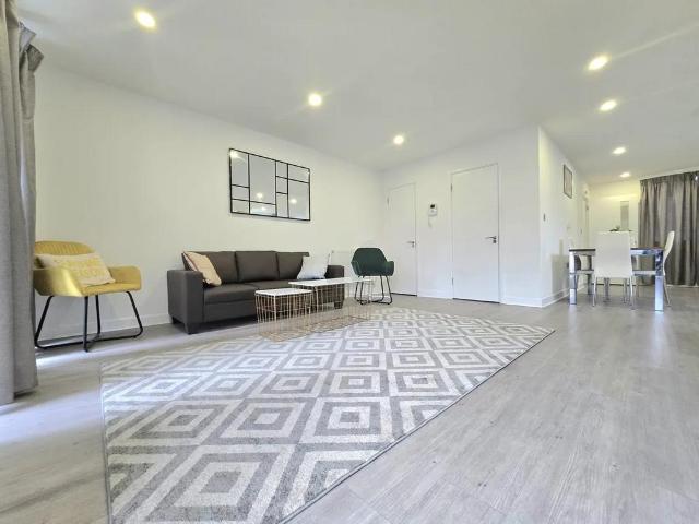 Butchers Road, London E16 3 bed ground floor maisonette to rent £3,200 pcm £738 pw