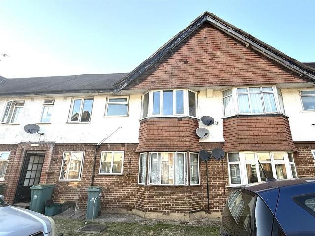 Bute Court, Wallington 2 bed flat to rent £1,550 pcm £358 pw