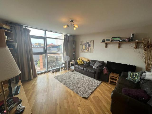 Bute Terrace, CARDIFF 1 bed apartment to rent £1,000 pcm £231 pw