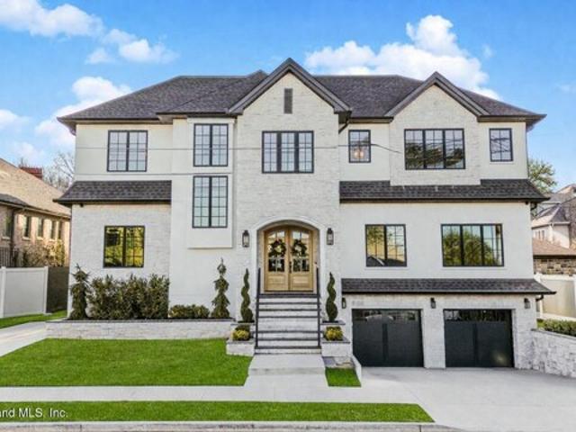 Butler Blvd, Staten Island, Home For Sale