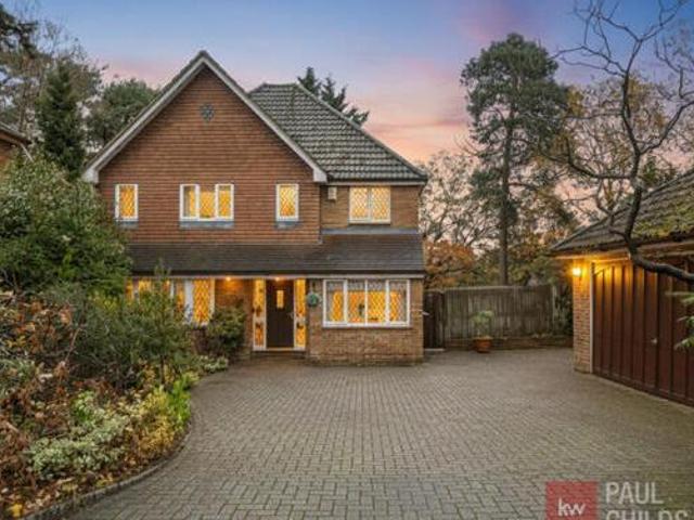 Butler Road, Bagshot, 4 Bedroom Detached