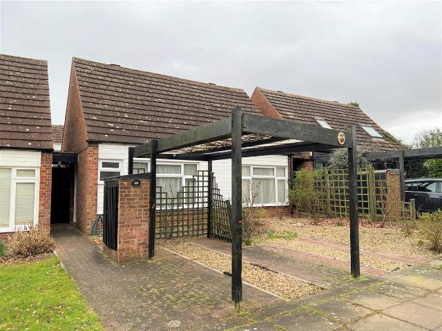 Butlers Grove, Great Linford, Milton Keynes MK14, 2 bed property to rent, £1,450 pcm | PrimeLocation