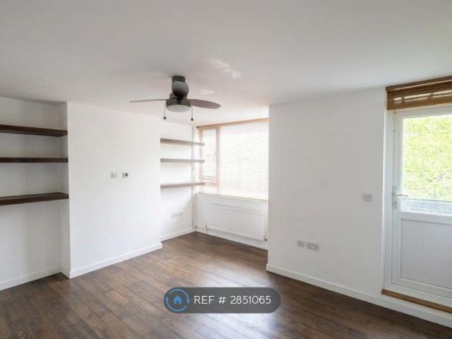 Buxton Court, Old Street N1, 2 bed maisonette to rent, £3,000 pcm | PrimeLocation