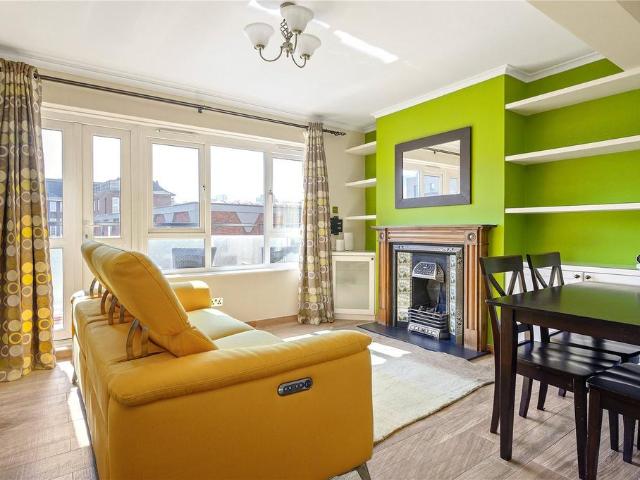 Buxton Street, London, E1 2 bed duplex to rent £2,600 pcm £600 pw