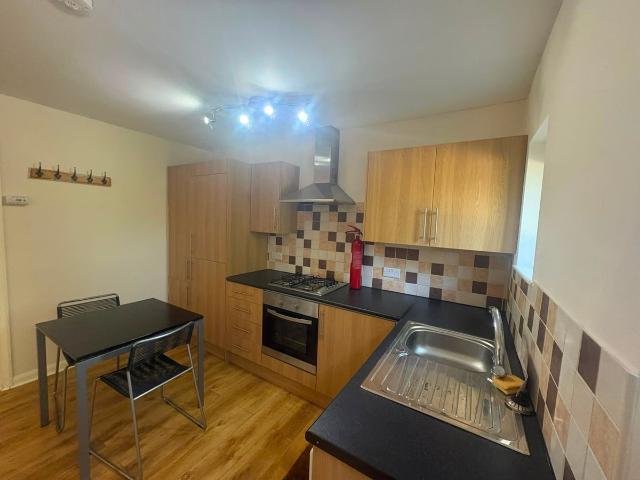 Buxton Road, Stockport SK2, Studio to rent, £650 pcm | PrimeLocation