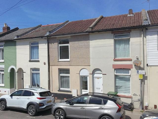 Byerley Road, Portsmouth PO1, 2 bed terraced house to rent, £1,350 pcm | PrimeLocation