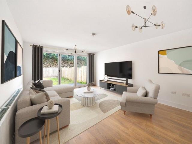 Byfleet Road, Addlestone, Surrey, KT15