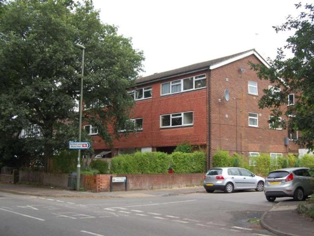 Byfleet Road, New Haw, Addlestone KT15, 1 bed flat to rent, £1,195 pcm | PrimeLocation