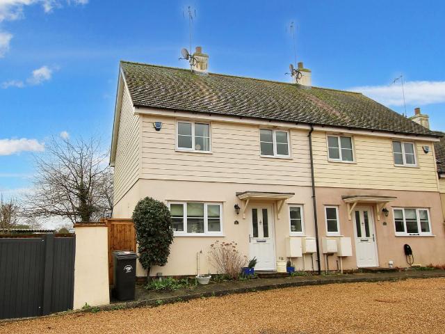 Byford Mews, Dunmow CM6, 3 bed end terrace house to rent, £1,600 pcm | PrimeLocation