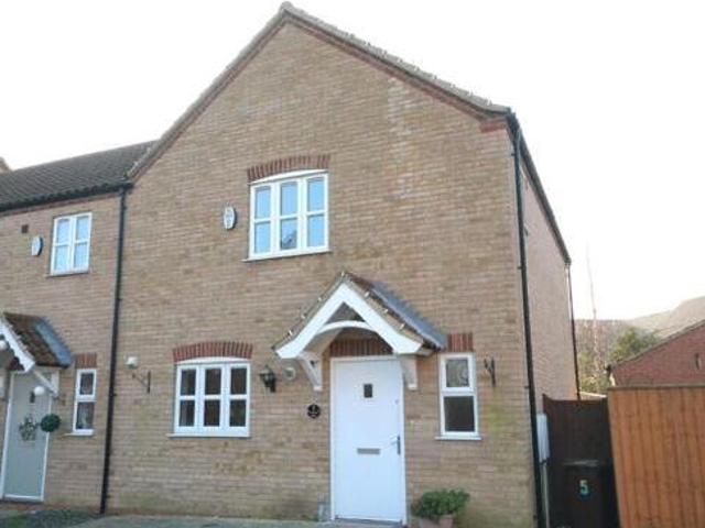 Bygott Walk, New Waltham, 3 Bedroom End