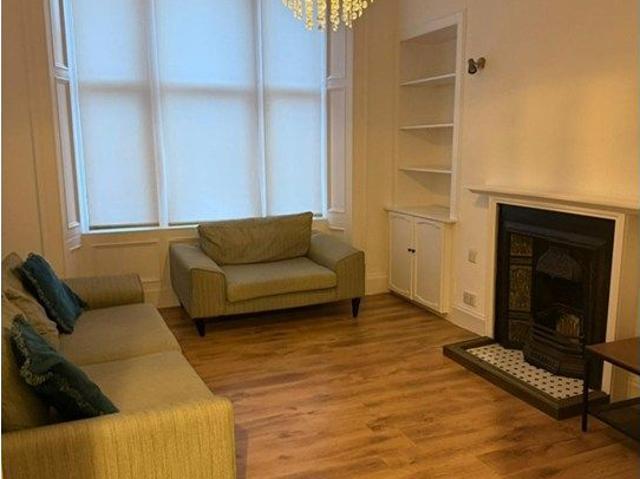 Byres Rd, Glasgow G12, 2 bed flat to rent, £1,500 pcm | PrimeLocation