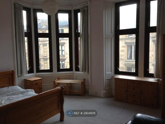 Byres Road, Glasgow G12, 3 bed flat to rent, £2,080 pcm | PrimeLocation