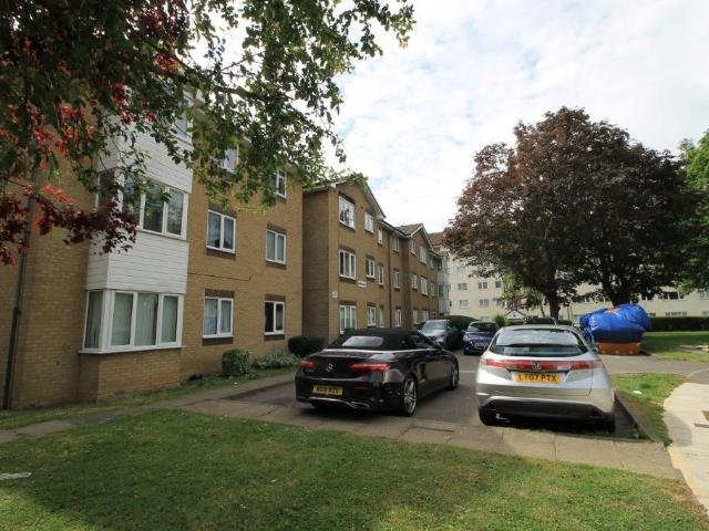 Byron Way, Northolt UB5, 1 bed flat to rent, £1,325 pcm | PrimeLocation