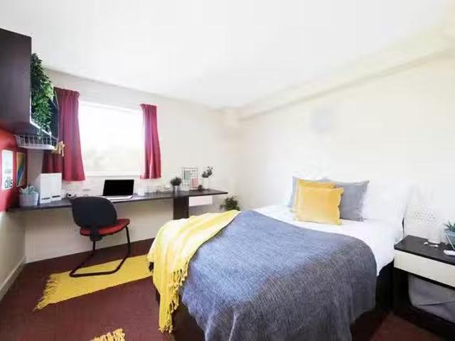 Byron Central Medium Standard Double Ensuite