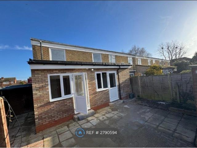 Byron Close, Walton On Thames KT12, Room to rent, £950 pcm | PrimeLocation