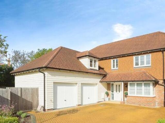 Byron Close, Lewes, 5 Bedroom Detached