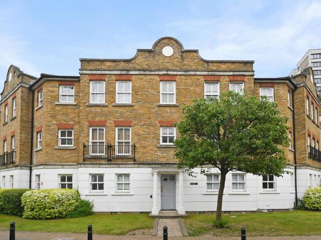 Byron Mews, London NW3 1 bed flat to rent £2,000 pcm £462 pw