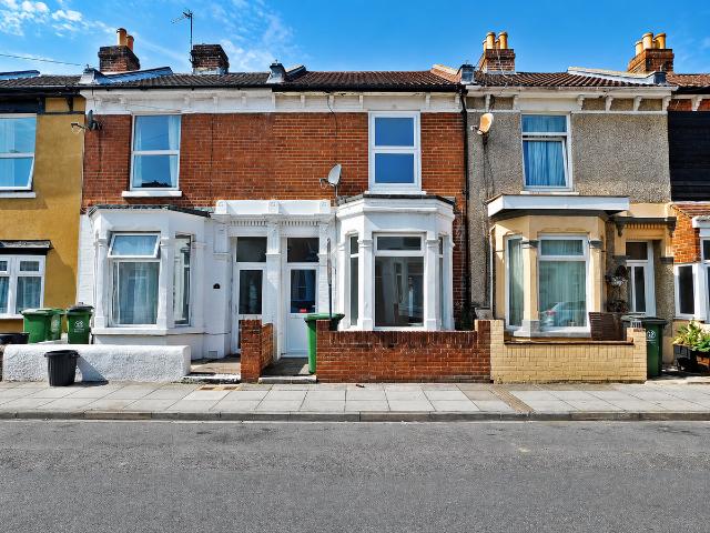 Byron Road, Copnor PO2, 2 bed terraced house to rent, £1,275 pcm | PrimeLocation