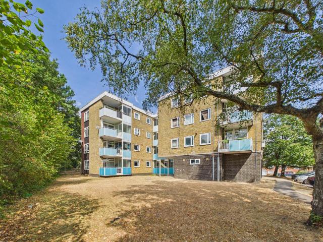Byron Road, SO19 2 bed flat to rent £1,150 pcm £265 pw