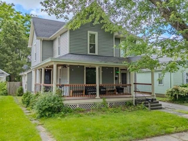 Byron St, Huntington, Home For Sale