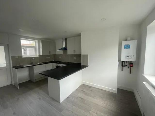Byron Street, Newstead Village, Property for rent