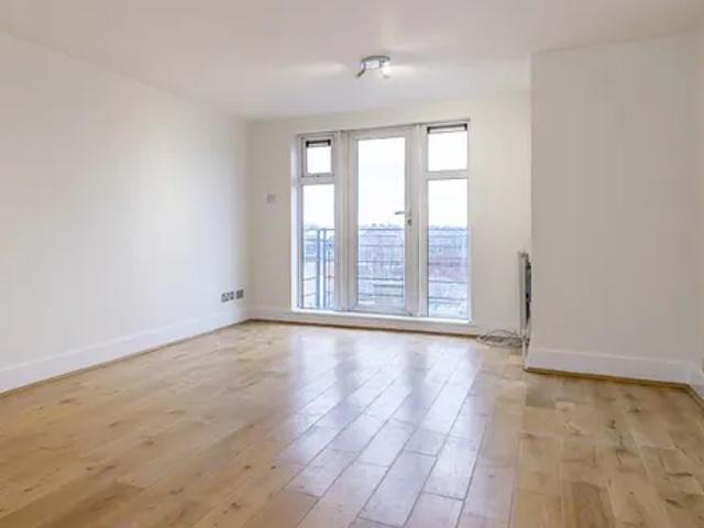 Byrons, 4 Charter Quay, Kingston upon Thames, KT1 1HT, United Kingdom | 2 bed apartment for rent #167447111 | Rentberry