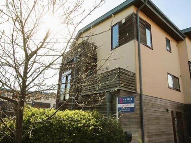 Bywater Court, Allerton Bywater, 3 Bedroom End