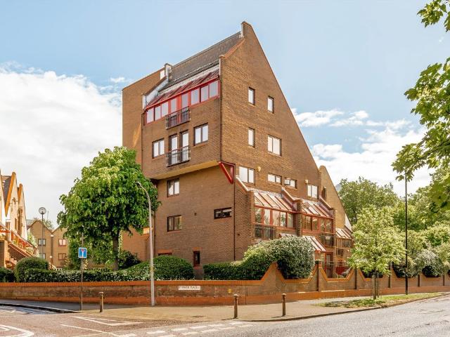 Bywater Place, Rotherhithe SE16, 3 bed flat to rent, £3,200 pcm | PrimeLocation