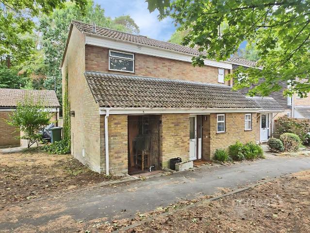Bywood, Bracknell RG12, 4 bed end terrace house to rent, £2,000 pcm | PrimeLocation