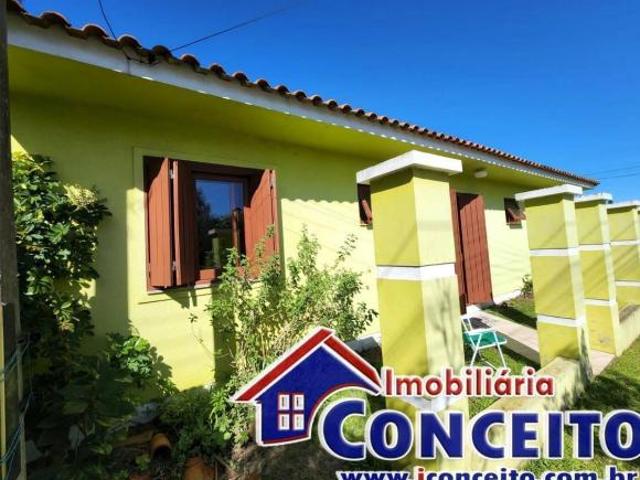 C1070 Excelente residência de esquina no Centro de Imbé