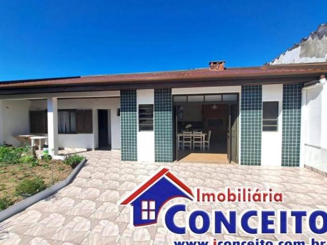 C1089 Linda residência em ótima localização no Centro de Imbé