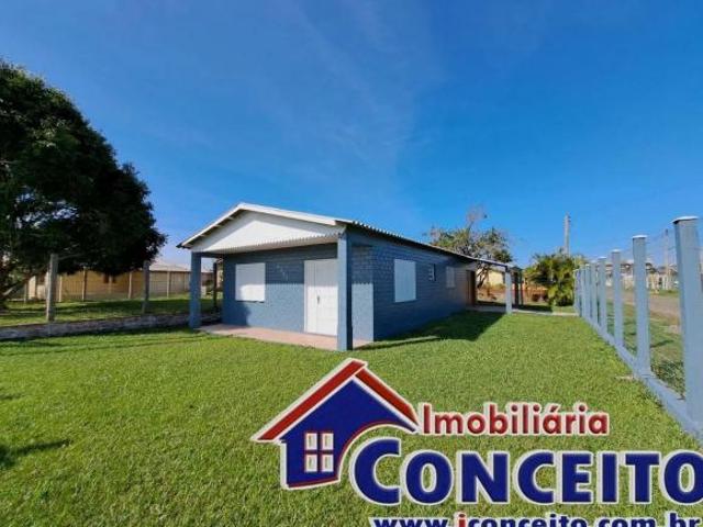 C100 Residência com 3 dormitórios localizada no balneário Mariluz