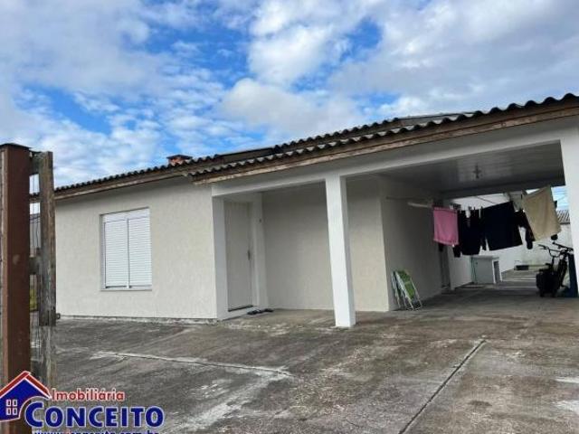 C1106 Excelente residência com 5 dormitórios localizada no Centro de Imbé